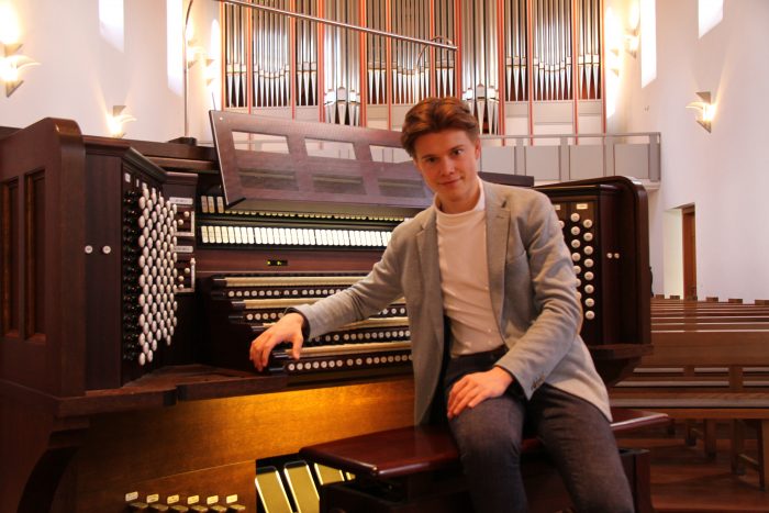 BIO – Sebastian Heindl